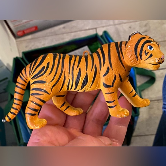 Holiday | Wwf Standing Tiger Wild Cat Ornament Figure Statue Safari ...